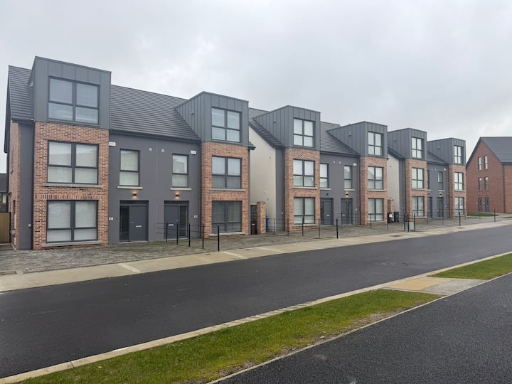 Cas-mh4-br5-sleeps9 - Balbriggan