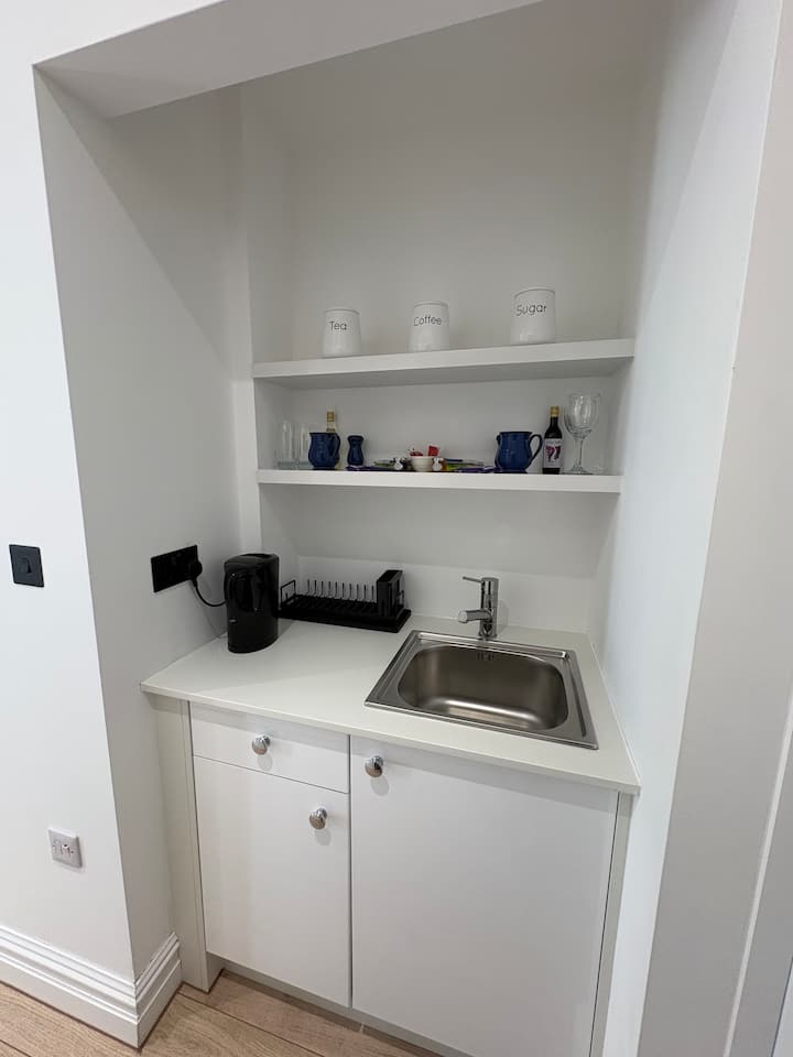 A Beautiful Private Self-contained Unit - Jersey