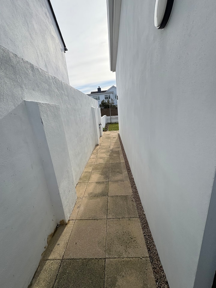 A Beautiful Private Self-contained Unit - Jersey