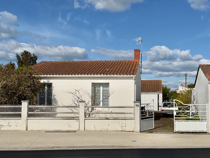 Maison De Famille Pour 4/5 - Face Au Plan D'eau - L'Aiguillon-sur-Mer
