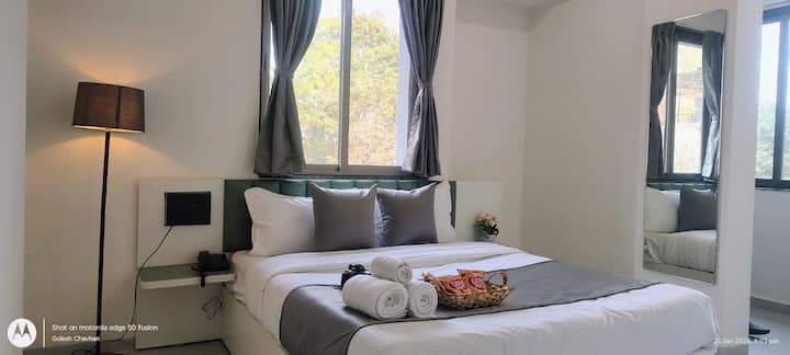 Comfortable, Clean And Central Stays At Zenora - プネー