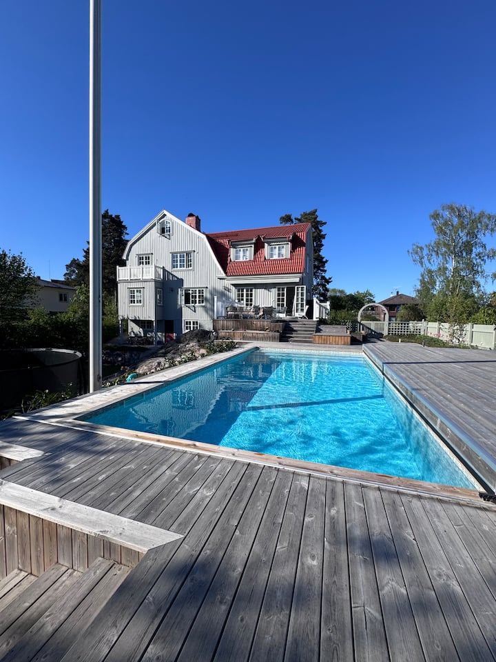 Luxury Villa With Pool, Woodfired Sauna In Lidingö - Stockholm