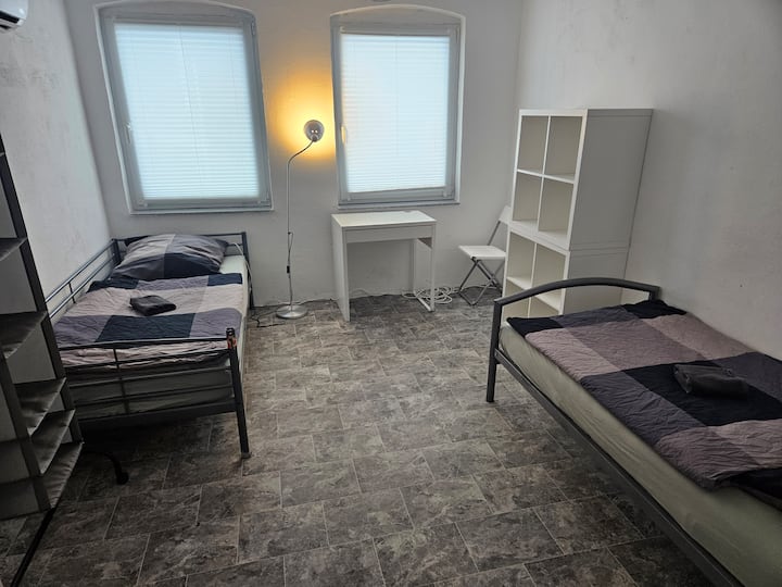Wohnung (3x1 Bett + 3x2 Bett) Mit Klimageräten. - Brandenburg