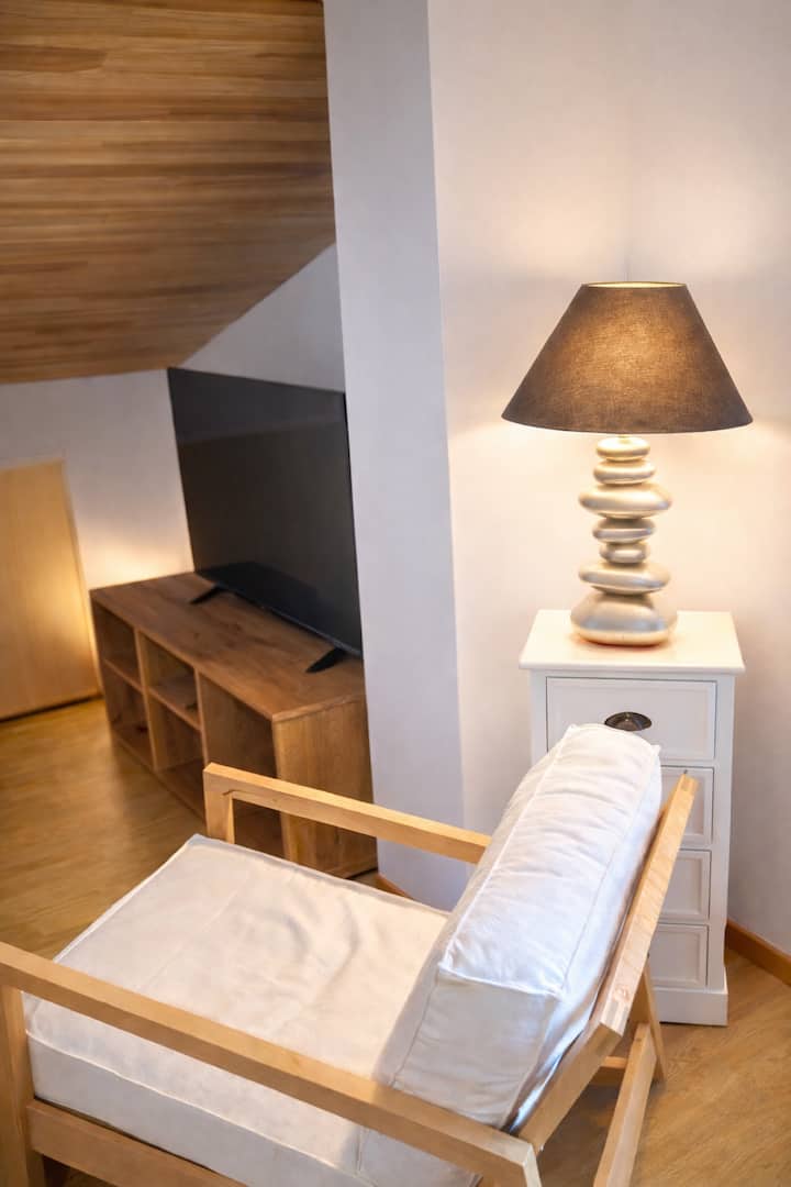 (9ar) Superbe T2 Mansardé 50m2 Proche Site - Pierrelatte