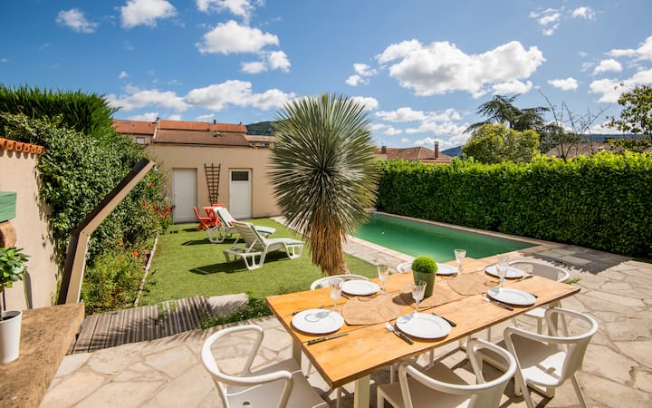 Le Nid Des Ailes Piscine Jardin Pkg Centreville - Millau