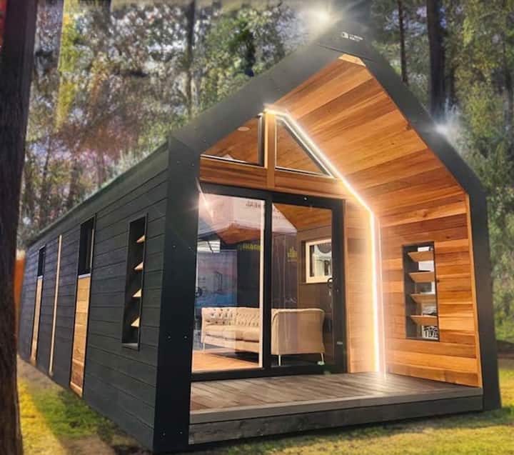 Rhosyn Highland Cattle Farm Luxury Cabin - Pod 3 - Derbyshire