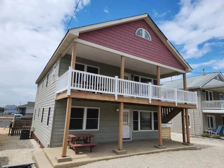 L B I's Pet Friendly Duplex Delight #2 - Beach Haven, NJ