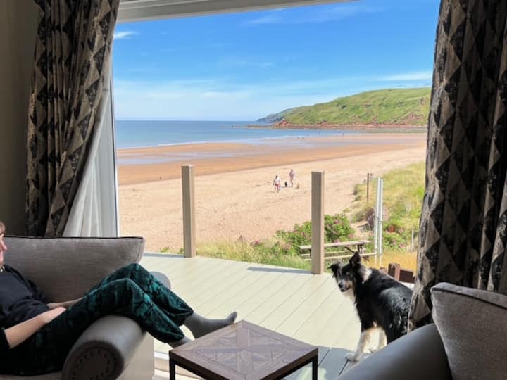 Stunning Beachfront Lodge - Dog & Surfer Friendly - Dunbar