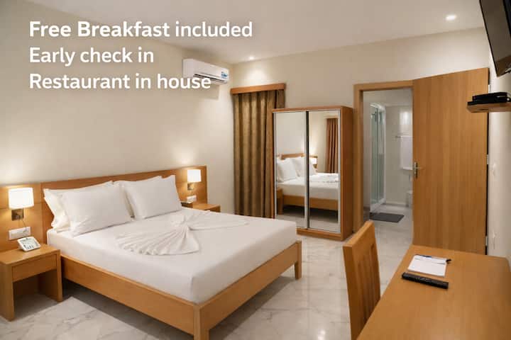 Charming Economy Hotel Room B3 - Cap-Vert