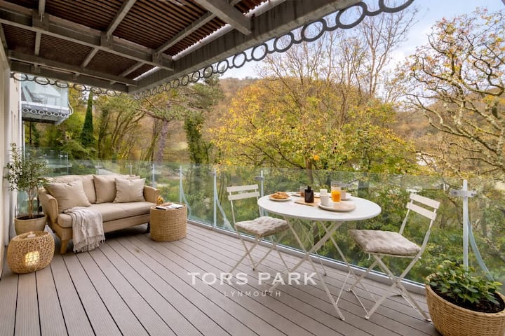 Watersmeet Terrace – Woodland Views At Tors Park - Lynton