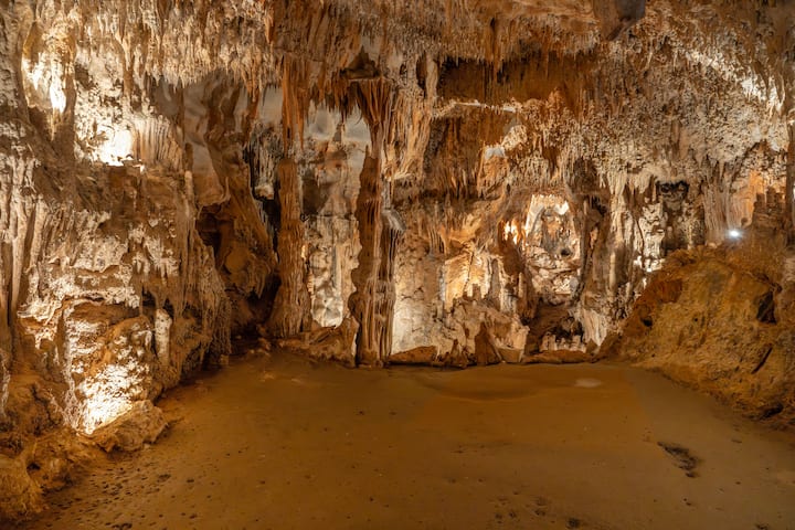 Deluxe Cabin At Endless Caverns - 브로드웨이