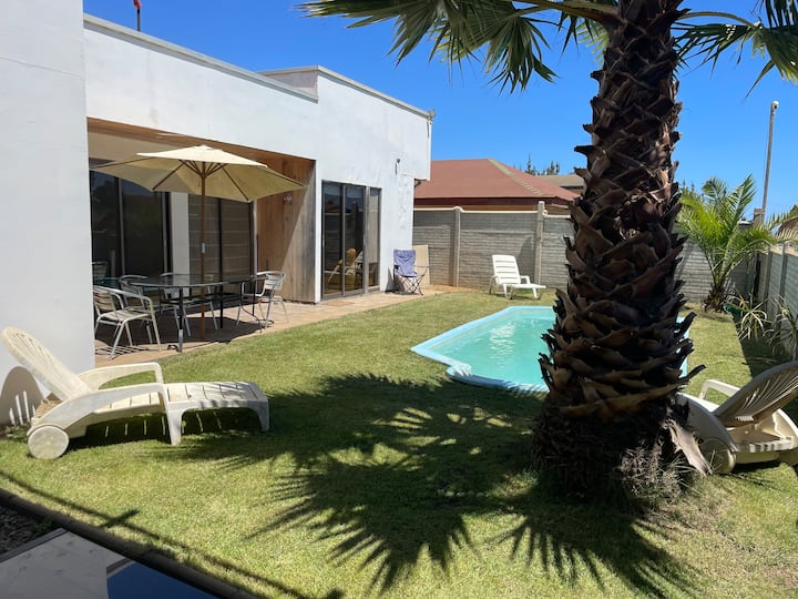 Casa Con Piscina En El Tabo: Perfecta Para Ti - El Tabo