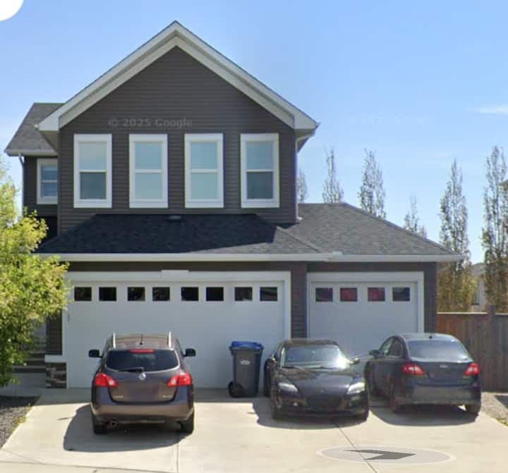 Sunshine Oasis - Okotoks