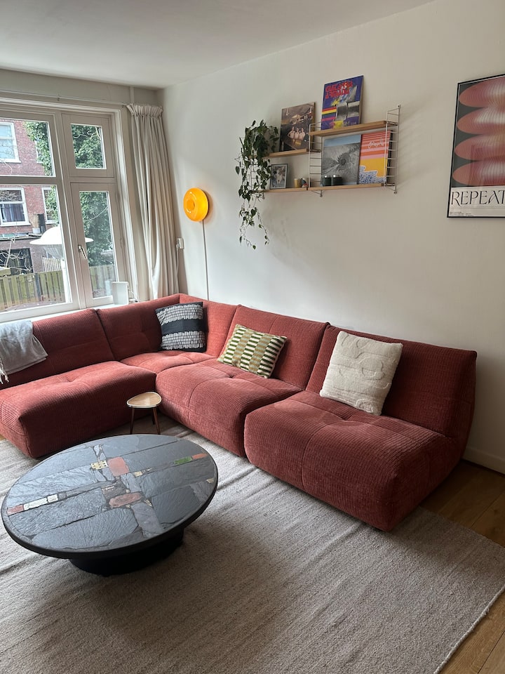 Ruim Appartement In Rustige Buurt - Amsterdam