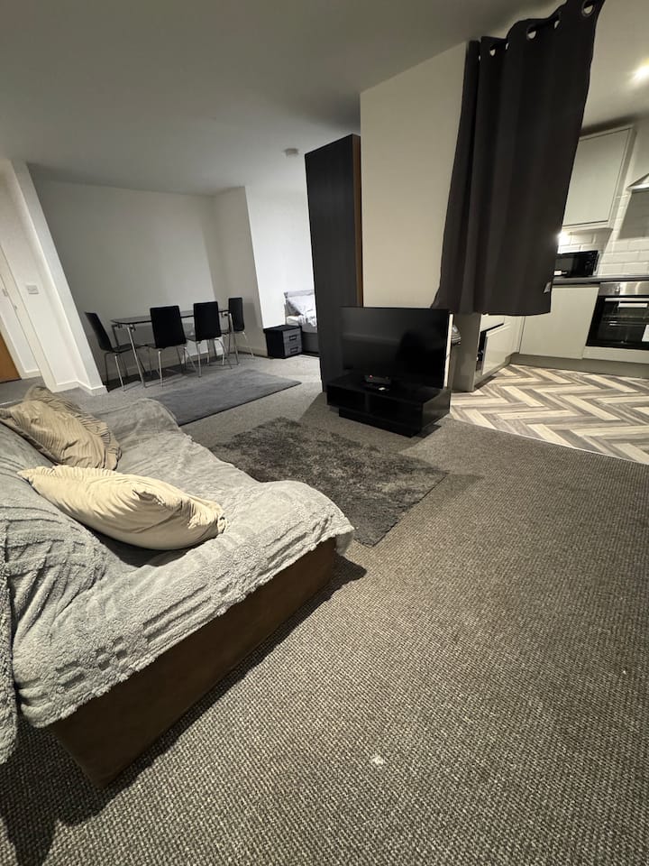 The Essential - Cozy Central Spacious Studio - Liverpool