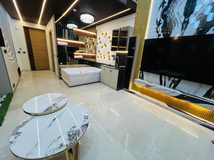 Lapstay Loft - Fully Furnished Loft Space Gurgaon - Manesar