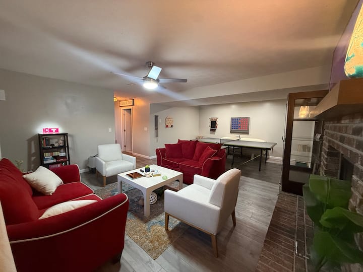 Sleeps 14+ 5br Game Rooms Near Iu/indy/lake - Bloomington, IN