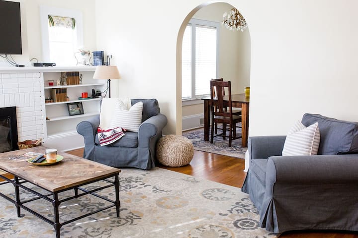 New! Hideaway In The Heart Of Town| Walk To Square - Gainesville, GA