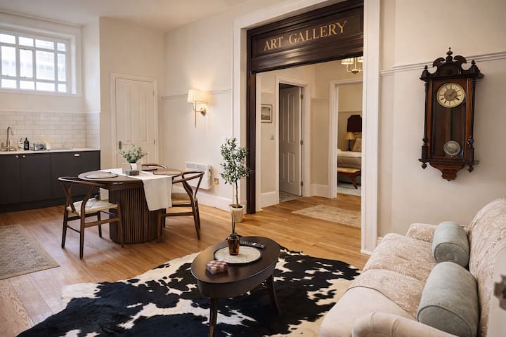 The Old Library - Grand King Room - Stafford, UK