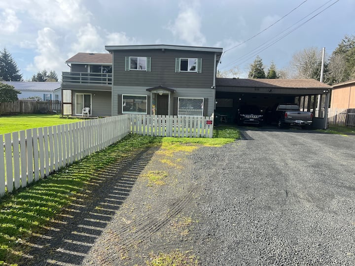The Libby Inn - Sunset Bay State Park, Coos Bay
