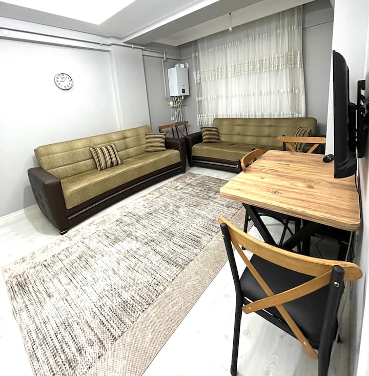 Bayraklı Izban, Sevgi Yolu Yakınlarında Daire - İzmir