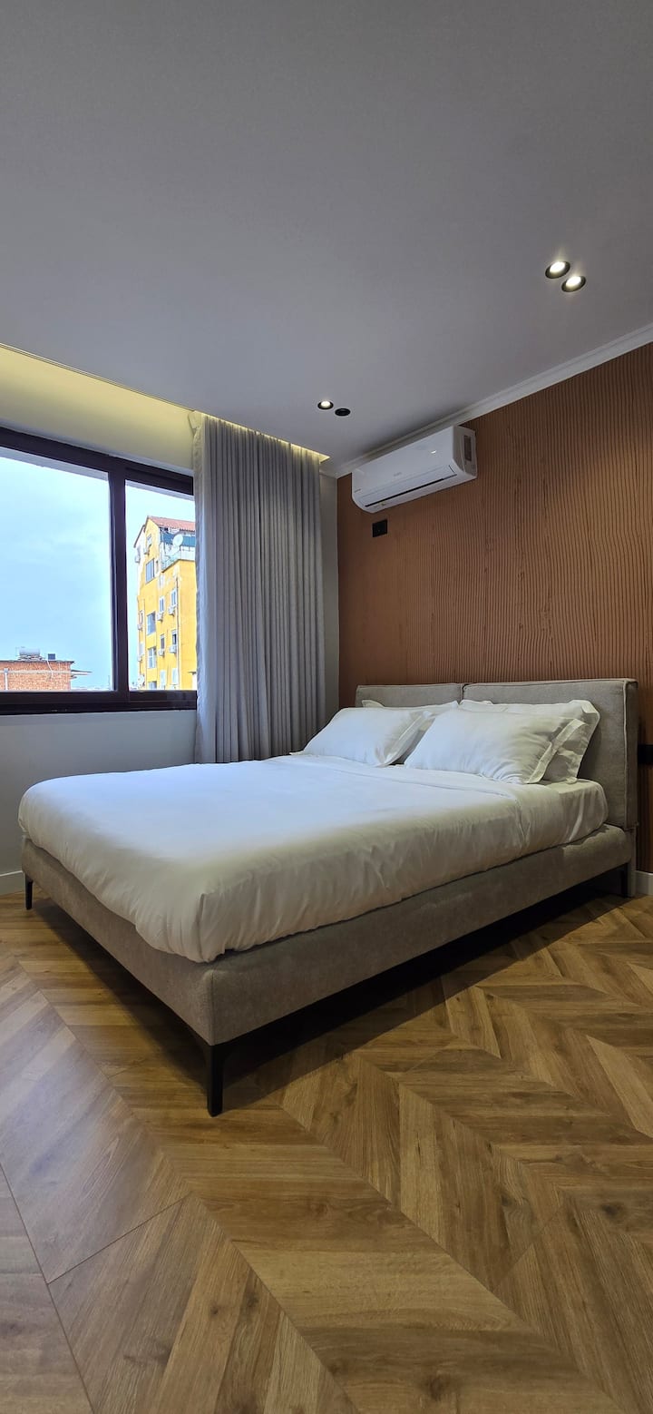 Stay-five 3️⃣ Central Modern Studio Self Check-in - Tirana