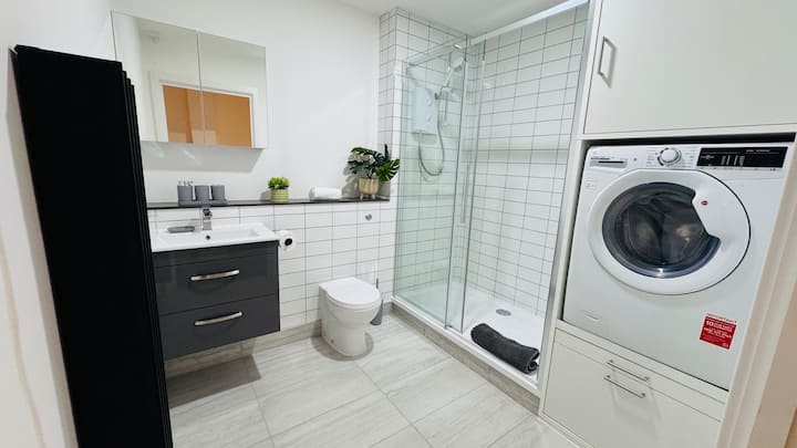 Stylish 2-bed Apartment, Swindon - Swindon