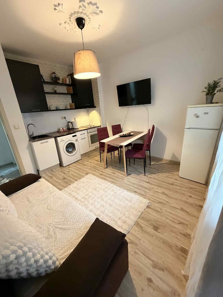 Dimitrov Cathedral Apartament - Varna