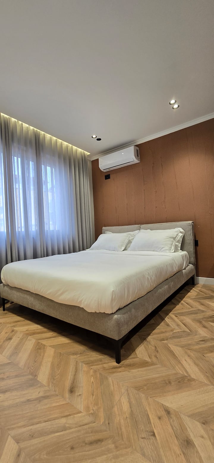 Stay-five Central Tirana Three Privat Studios - Tirana