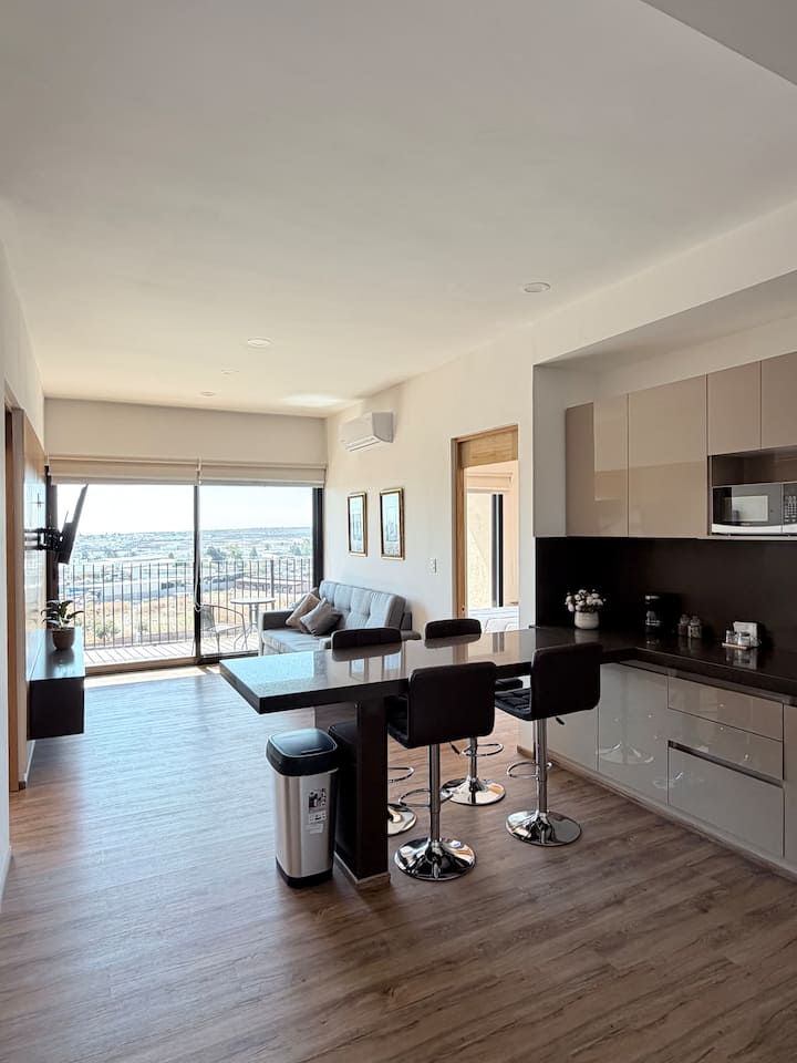 Departamento Comodo Y Cerca De Zonas Clave En León - León