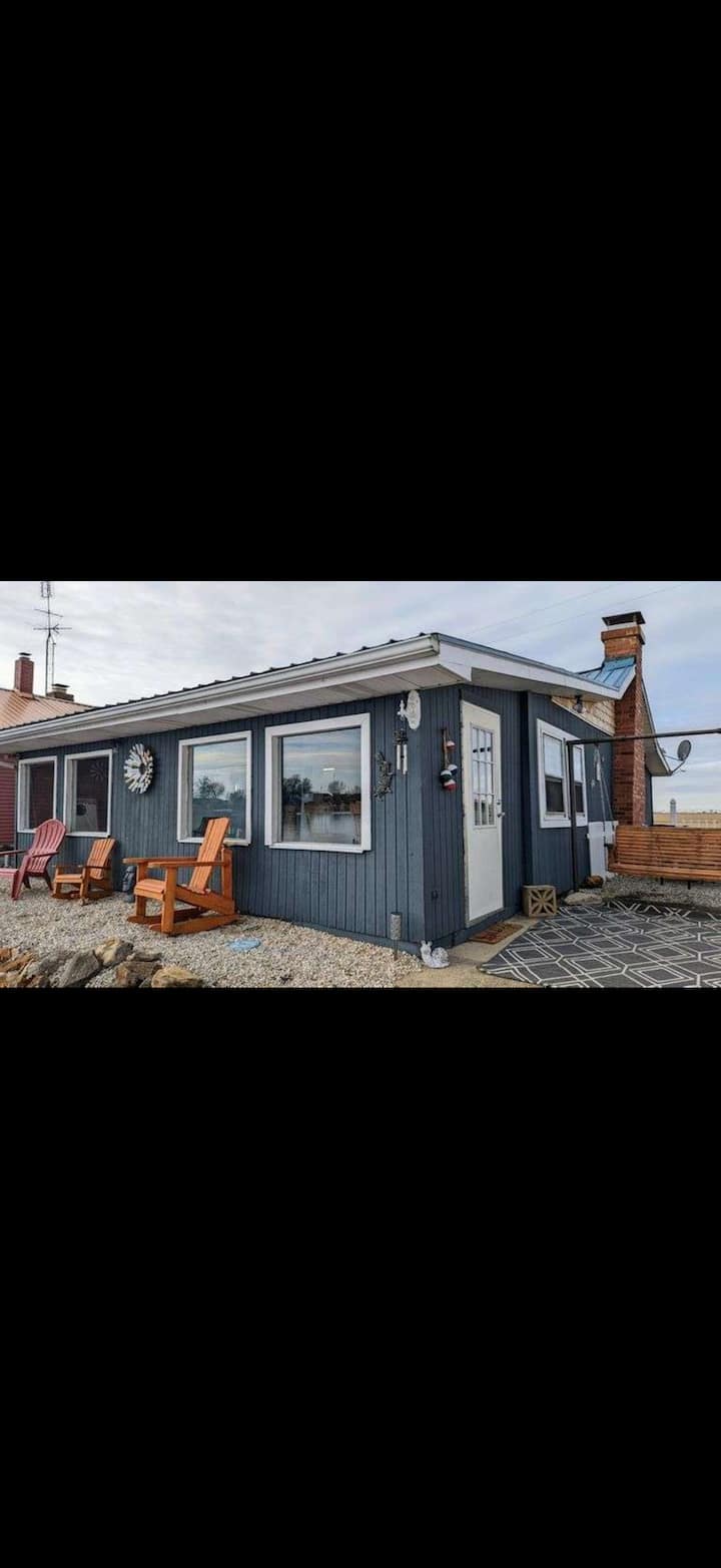 Lake House Near Robinson And Vincennes - Vincennes, IN