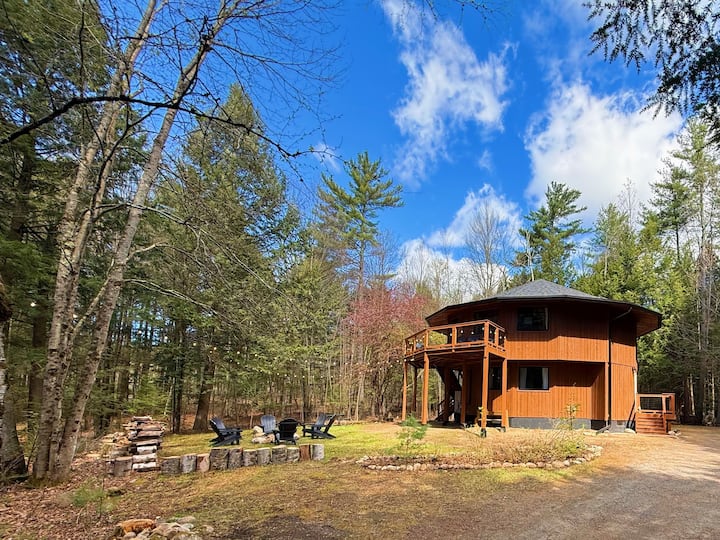 Adk Wooded Retreat | The Bear’s Den - Corinth, NY