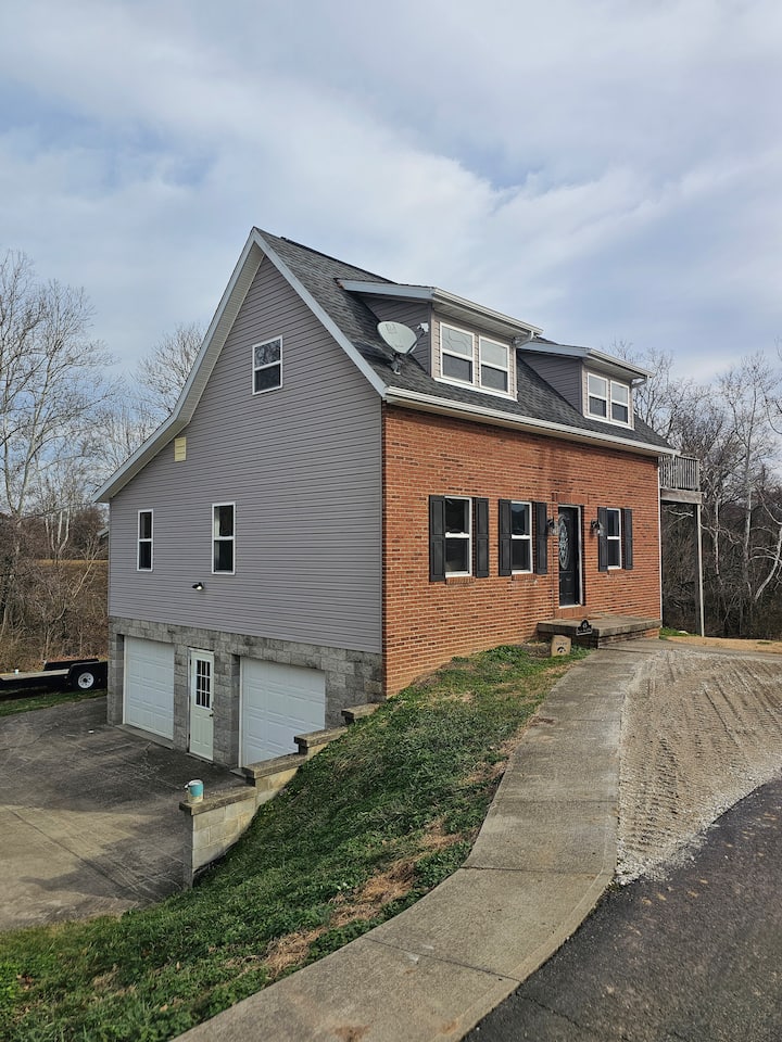 Proctorville 3 Bedroom House - Barboursville, WV