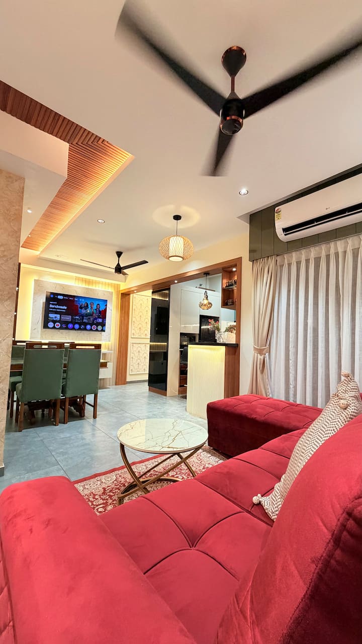 The Rozy Nook Lounge - Kochi