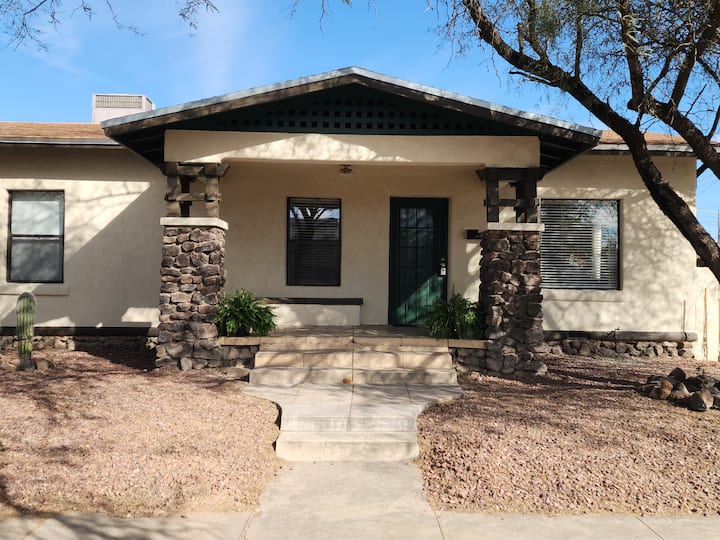 Remodeled Craftsman, Walk To The Uofa & Downtown - Tucson, AZ