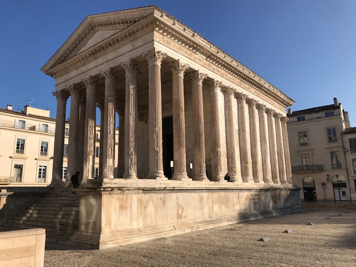 Grande Chambre Climatisée - Salle D’eau/wc Privés - Nîmes