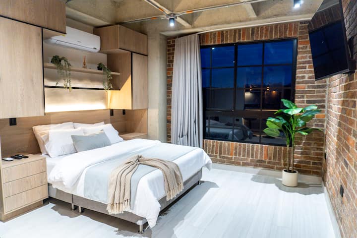 Stylish Laureles Apartment | New Apartment - Medellín