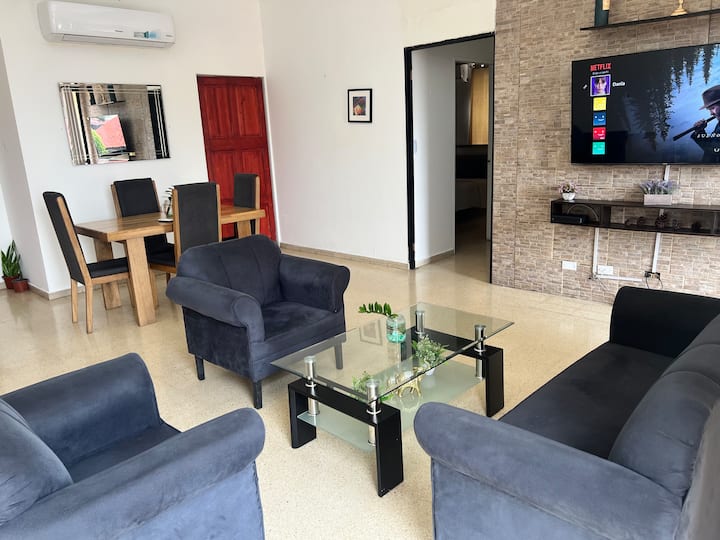 Apartamento Familiar En Ciudad De Panamá - Panama City