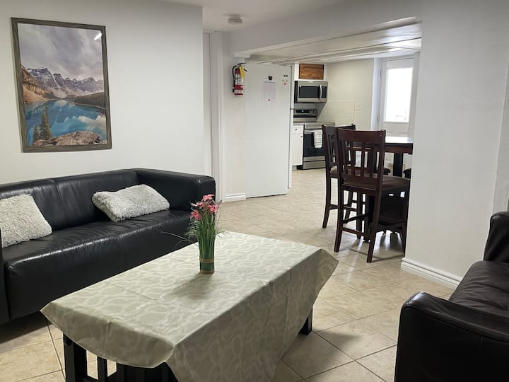 Cozy Albert St Retreat - Waterloo, Ontàrio, Canadà