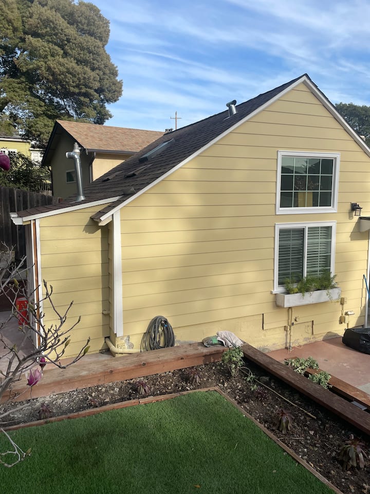 Quiet Private Cottage In The Oakland Hills - Castro Valley, CA