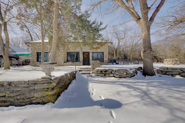 Peaceful Lake Cabin 3bd - Surrounded By Nature - Kansas