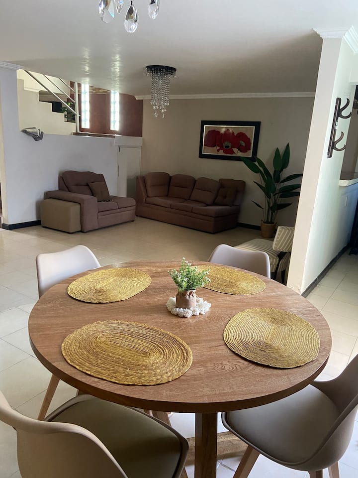 Casa Cerca Del Casino Petrolero - Minatitlán