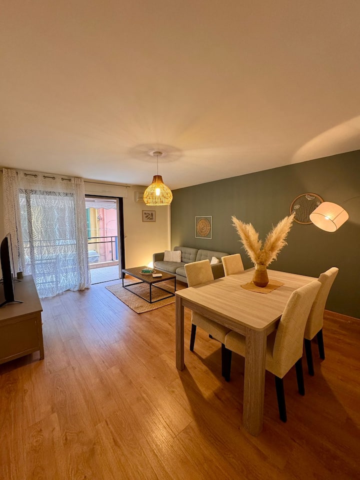 L’amphore – Centre Piéton, Balcon & Clim - Sanary-sur-Mer