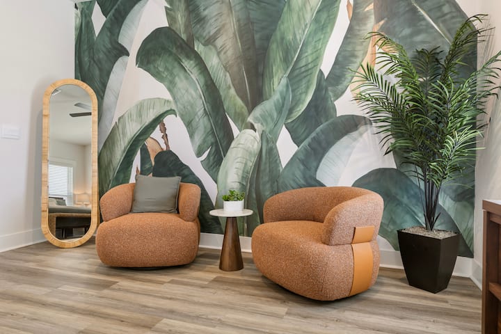 Downtown Tropicália | Walkable, Bright & Stylish! - 彭薩科拉