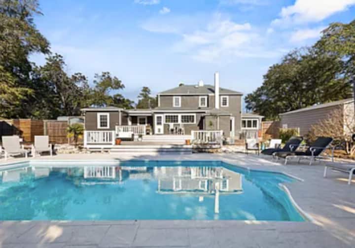 Private Upstairs 3br Suite • Pool, Hot Tub, Sauna. - Wilmington, NC