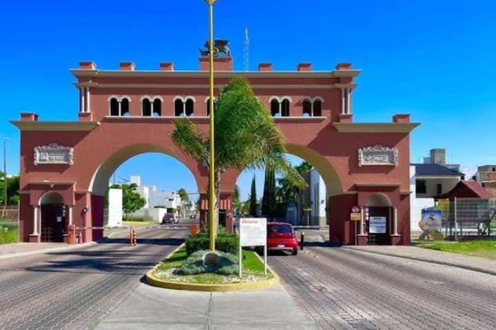 Casa Completa A 10 Min De Fnsm2026 - Aguascalientes