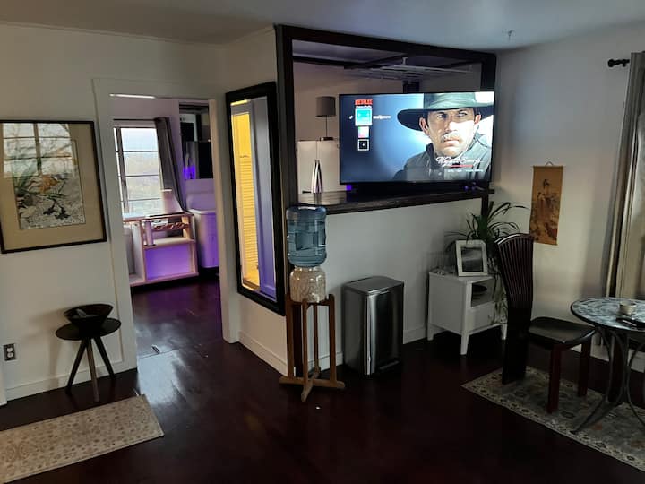 Rural Hilltop Gem, 360 Views - Mammoth, AZ