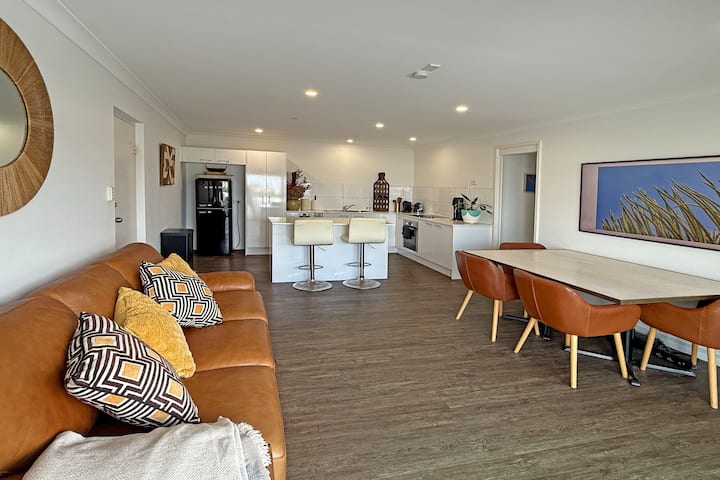 Welcome To The Coastal Nest, Terrigal. - Terrigal