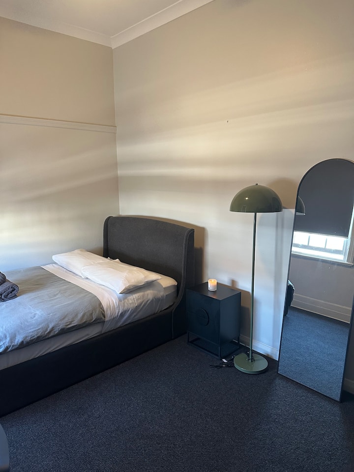 5 Minutes To Central Sydney - Lord Raglan Hotel - Camperdown