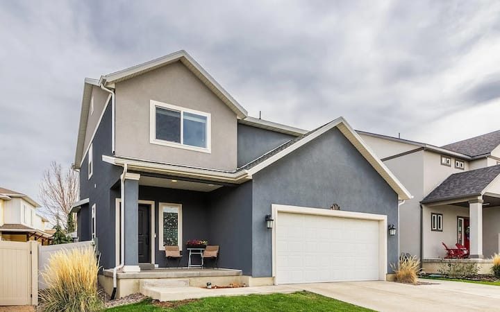 The Heber Hangout: 4br Family Home + Spa - Heber City, UT